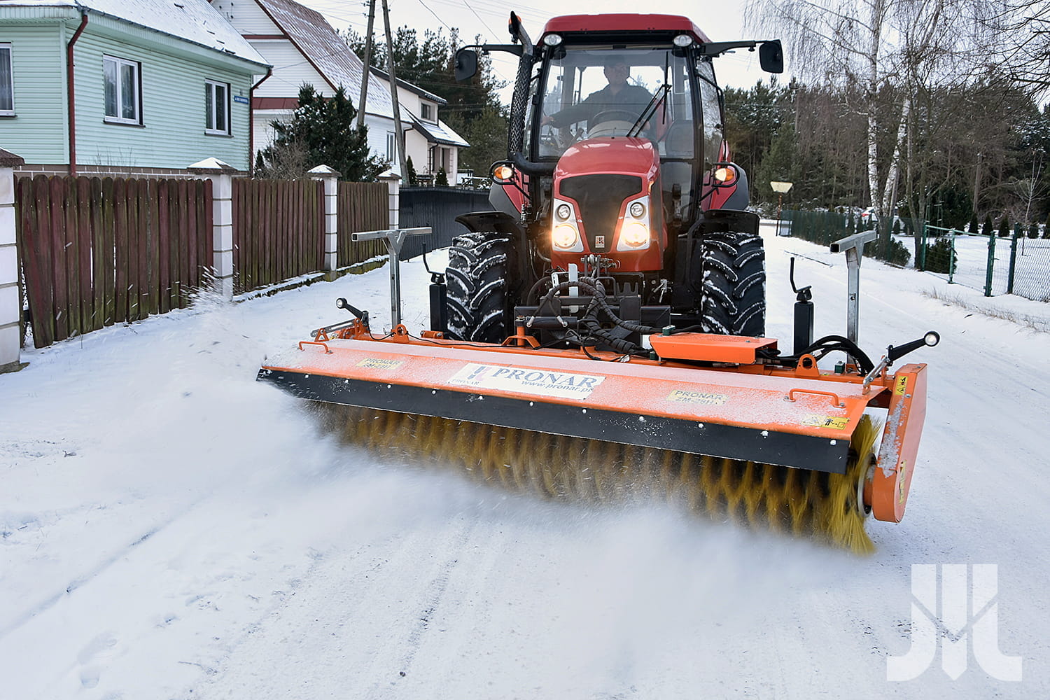 Pronar ZM-28H Kehrmaschine – Traktor-Anbaukehrmaschine 2,8 m Arbeitsbreite