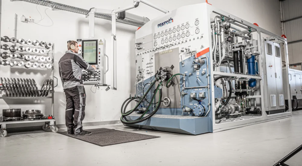 Brander Hydraulik Service | Axialkolbenpumpen & Fahrantriebe prüfen ...