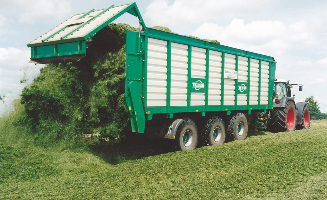 Tebbe Silotrailer bei Brander Landtechnik
