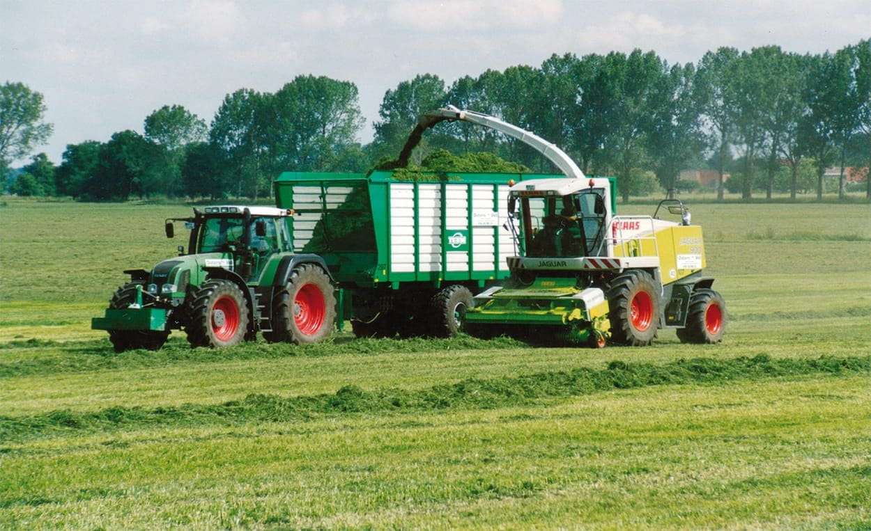 Tebbe Silotrailer bei Brander Landtechnik